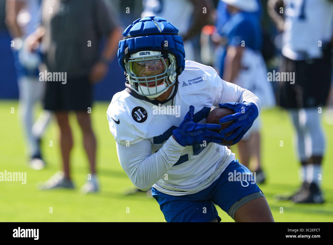 Indianapolis Colts running back Jonathan Taylor (28) runs a drill ...