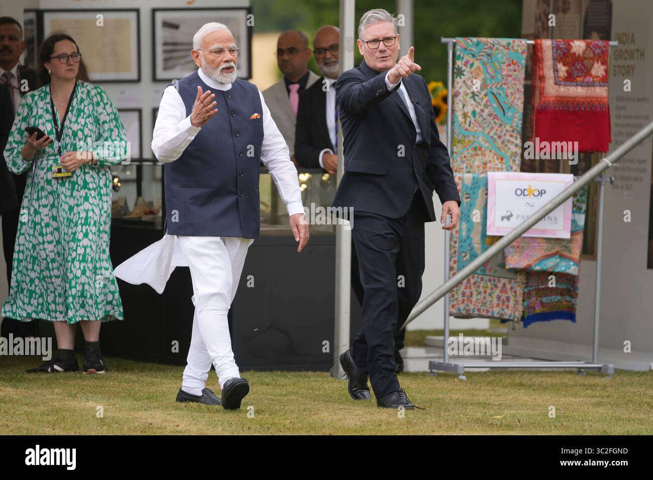 Britain's Prime Minister Keir Starmer and Prime Minister Narendra Modi ...