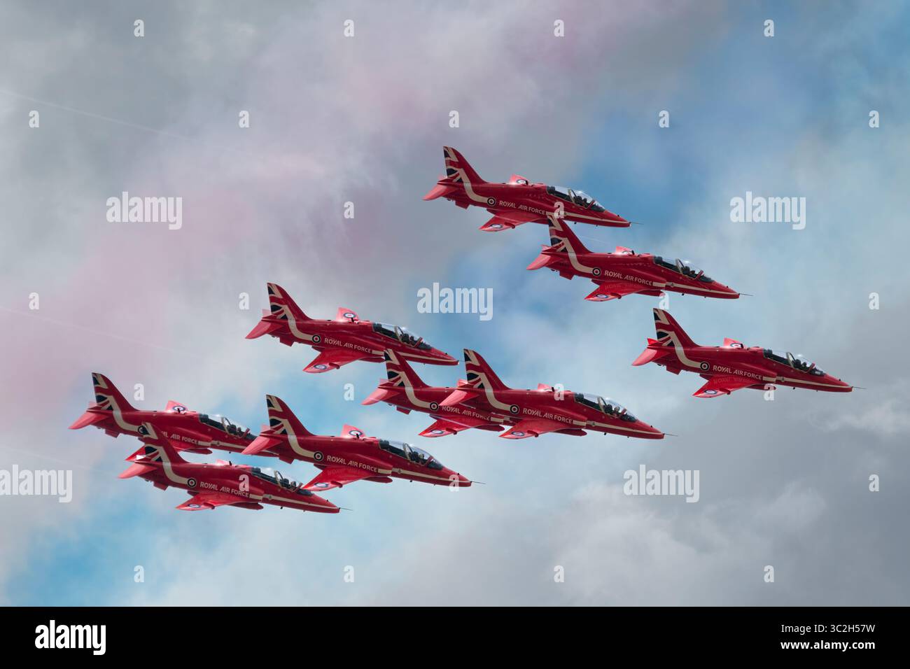 Fairford, Gloucestershire - The 2025 Royal Air Force Red Arrows Display ...