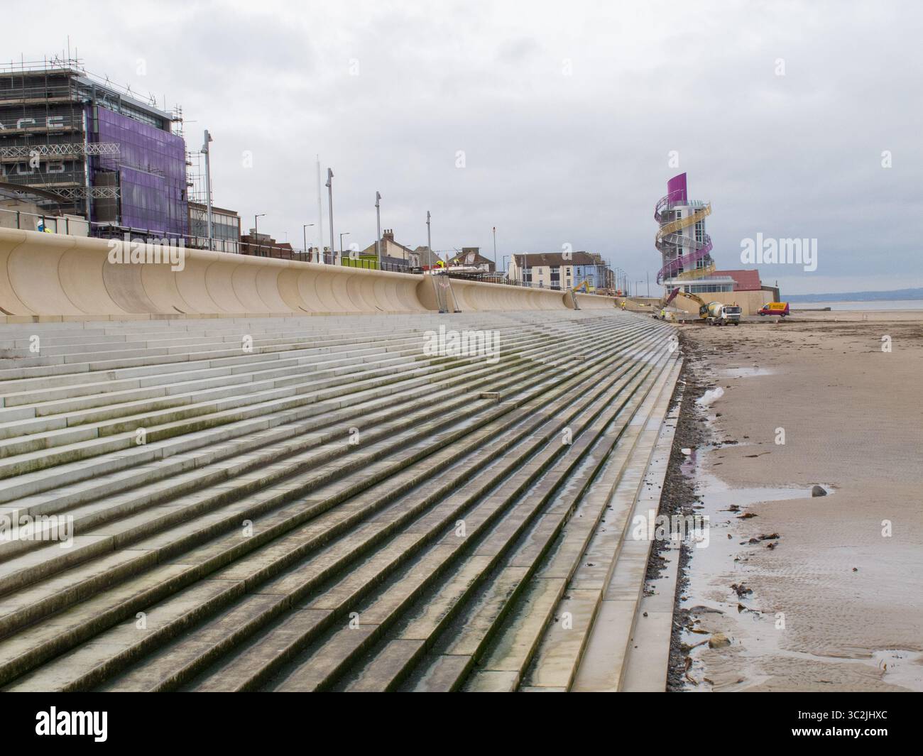 Wall defences hi-res stock photography and images - Alamy