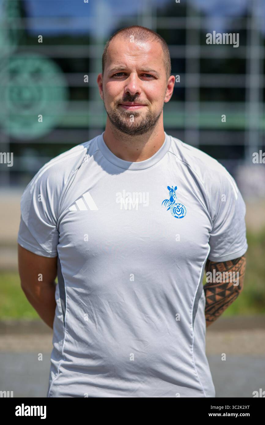 24 July 2025, North Rhine-Westphalia, Duisburg: Soccer: 3rd division, MSV Duisburg photo session ...