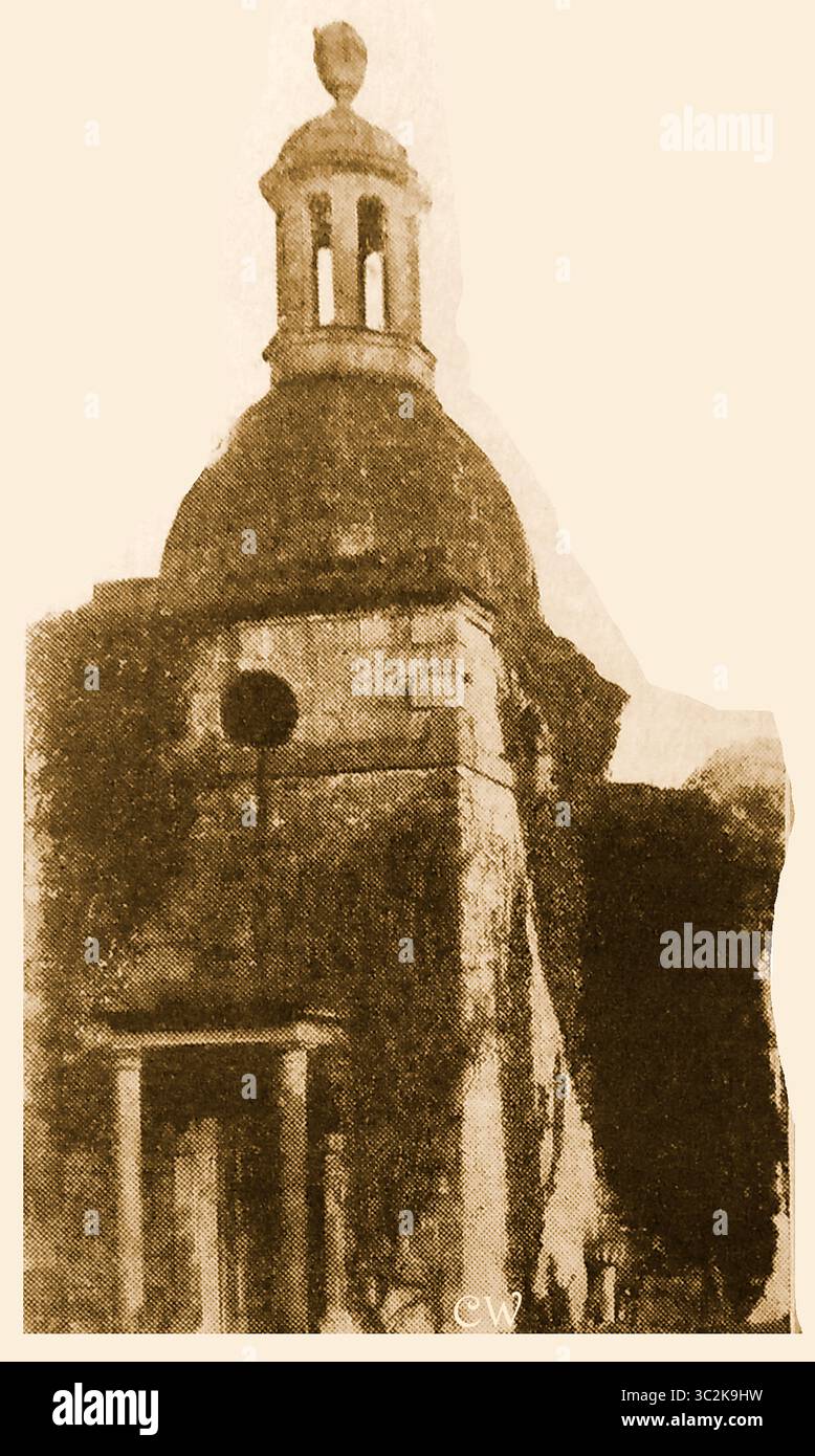 Dome lantern and urn hi-res stock photography and images - Alamy