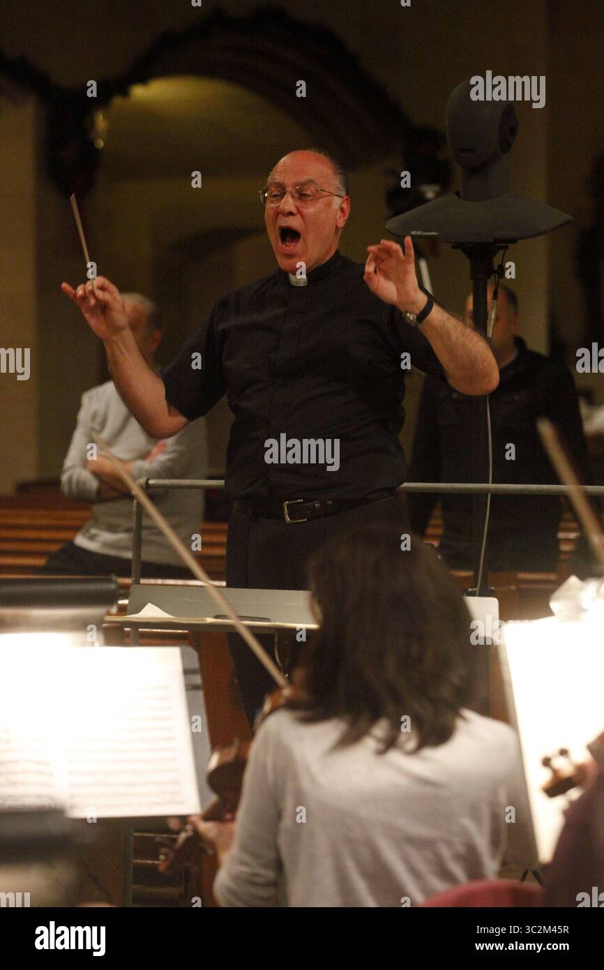 Orchestra during church mass in hi-res stock photography and images - Alamy