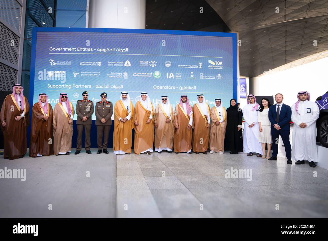 (250724) -- RIYADH, July 24, 2025 (Xinhua) -- This photo taken on July ...