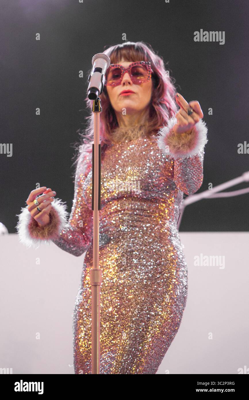 Jenny lewis 2019 hi-res stock photography and images - Alamy
