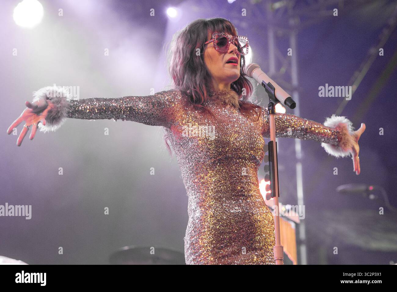Jenny lewis 2019 hi-res stock photography and images - Alamy