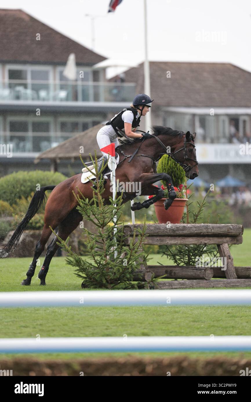 Felicity Collins of Great Britain riding Rsh Contend'or during the ...