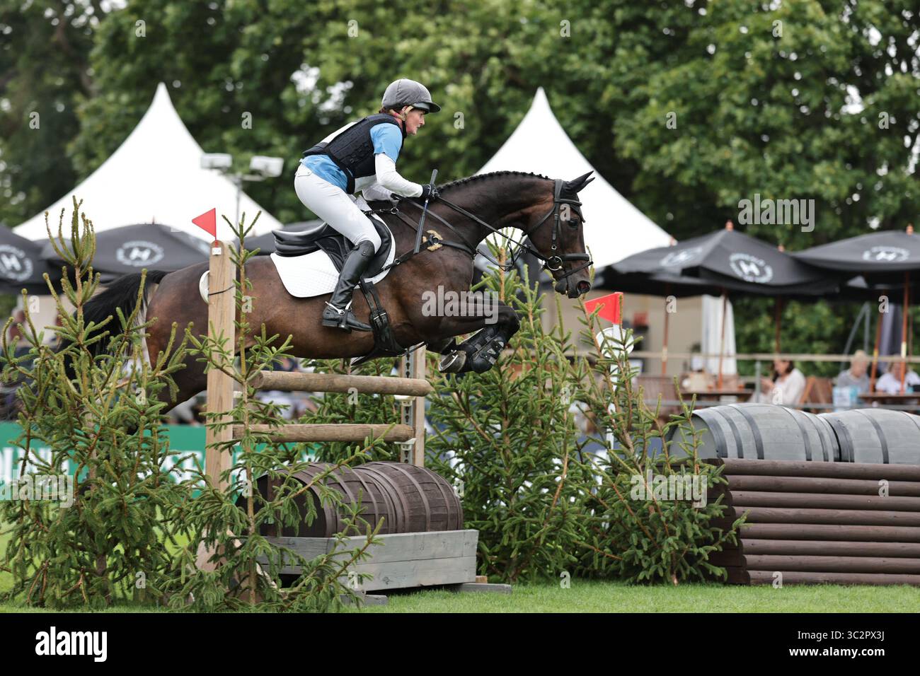 Lucy cunliffe hi-res stock photography and images - Alamy