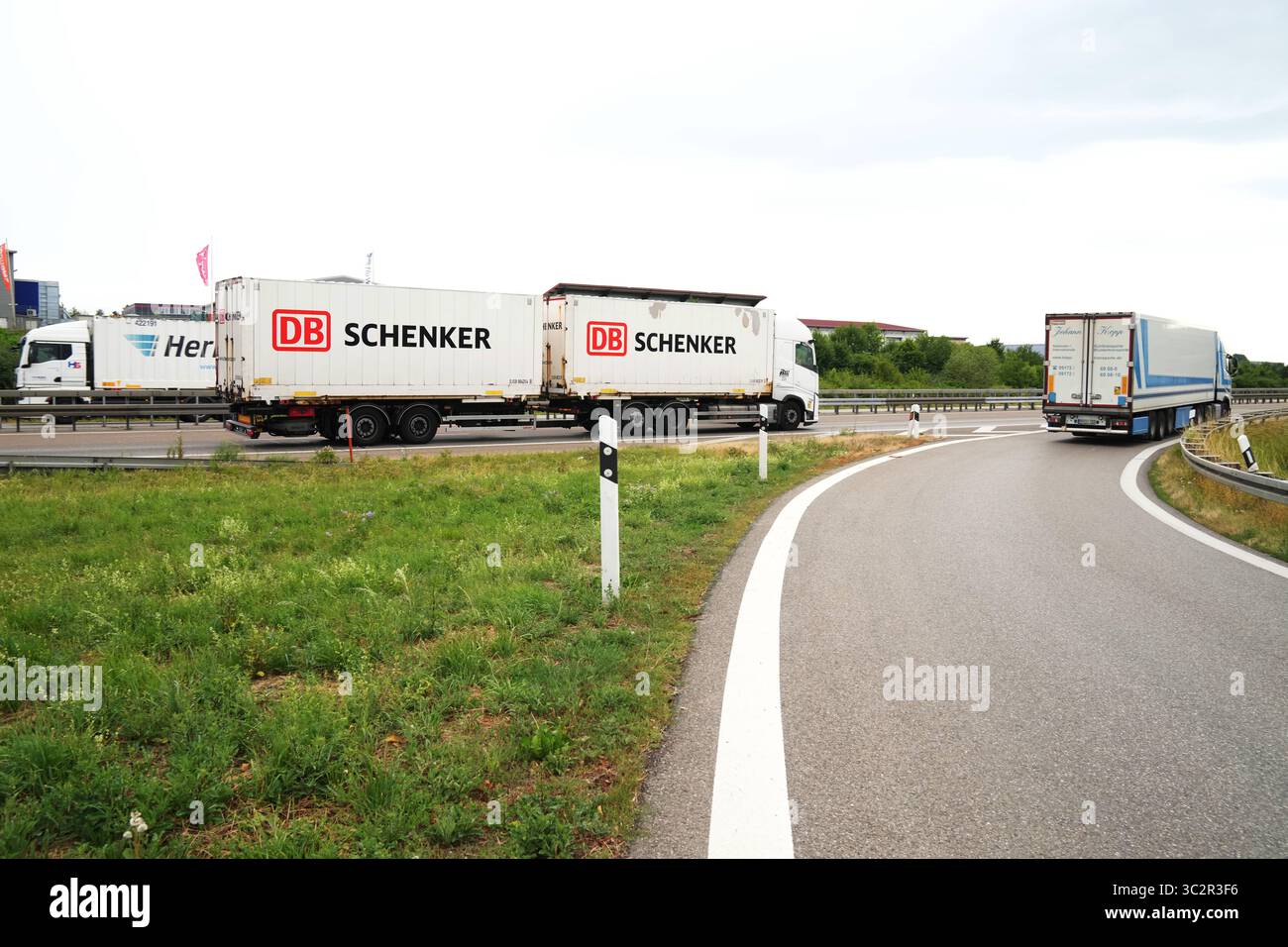 Autobahn GER, Deutschland, 20250724,autobahn, mit einem lkw von ...