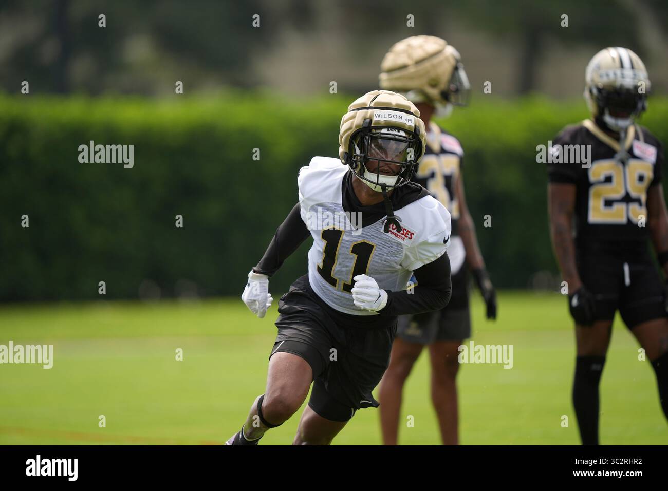 New Orleans Saints wide receiver Cedrick Wilson Jr. (11) goes through ...
