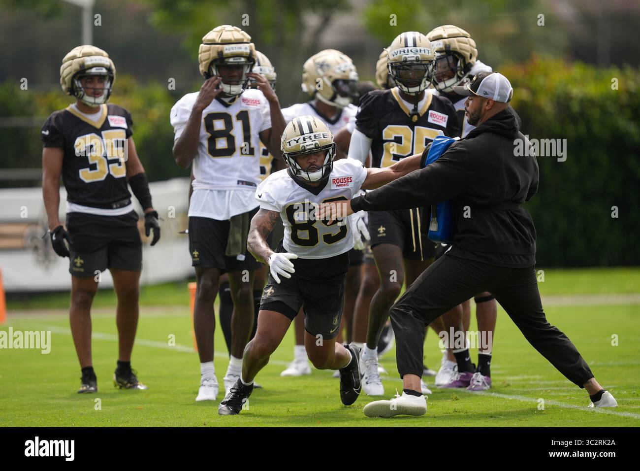New Orleans Saints wide receiver Chris Tyree (89) goes through drills ...