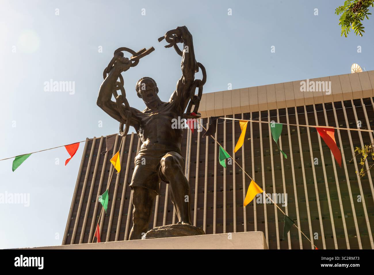 Freedom statue zambia hi-res stock photography and images - Alamy