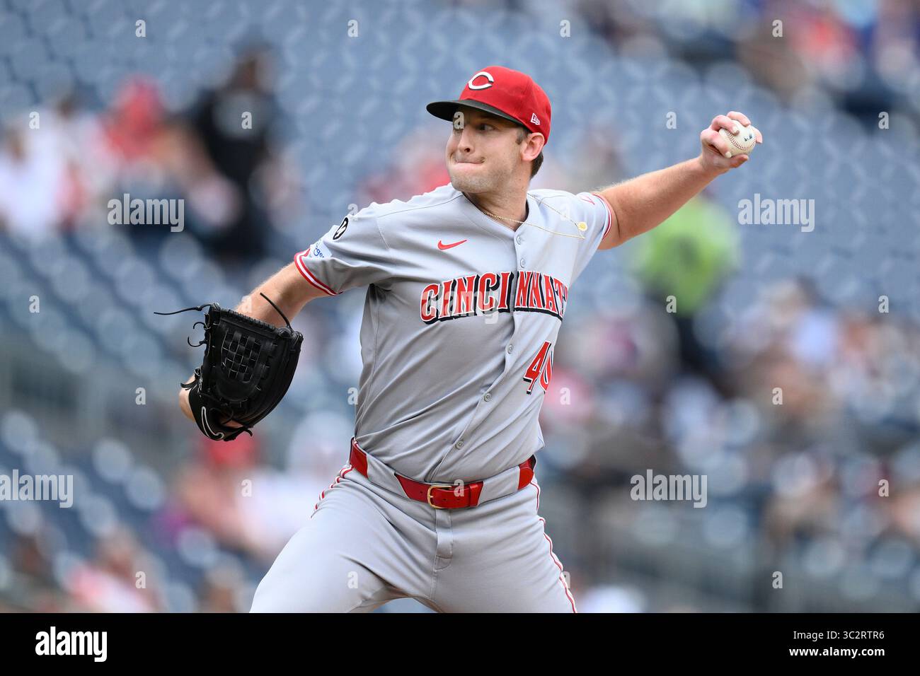 Cincinnati Reds starting pitcher Nick Lodolo (40) in action during a ...