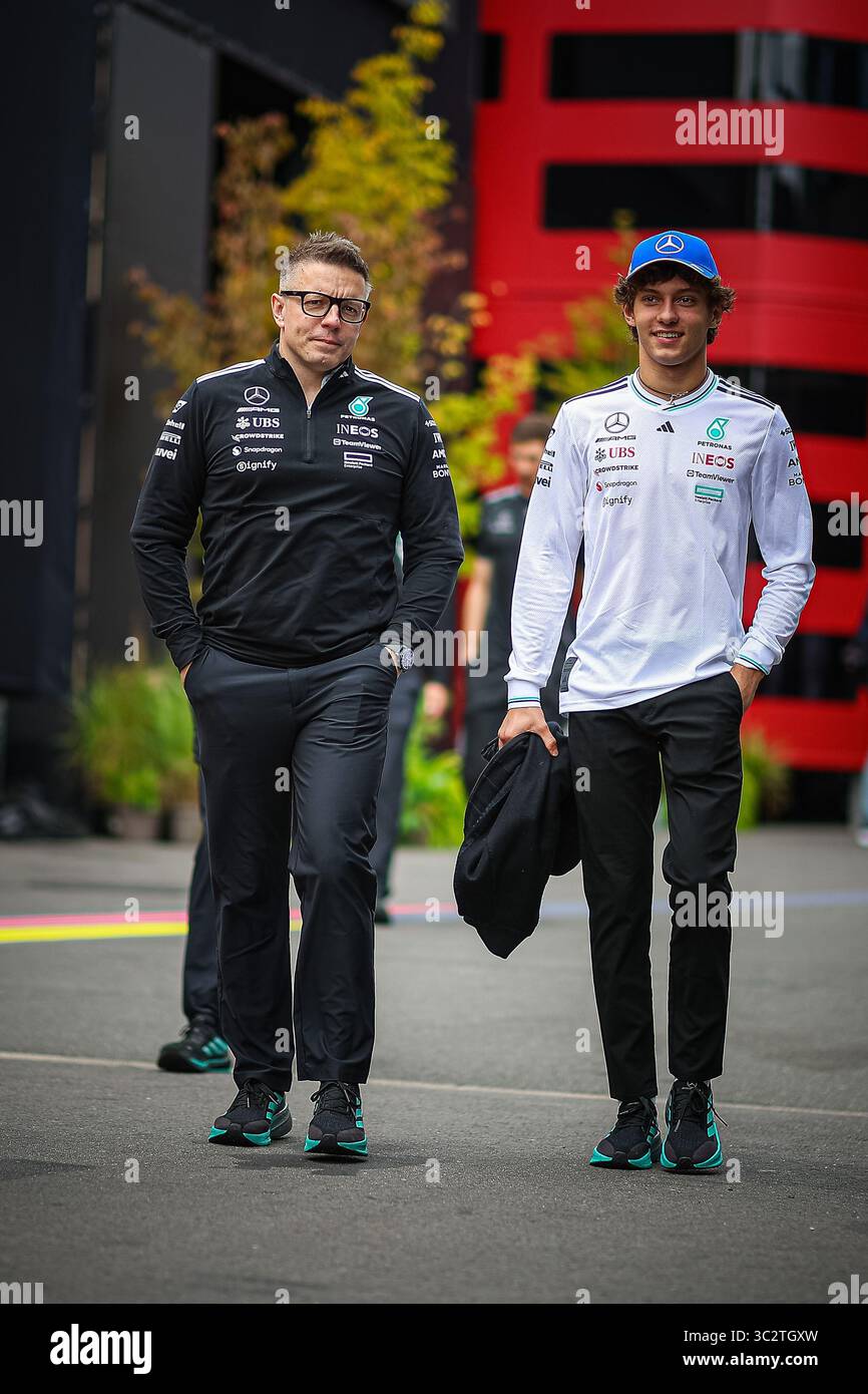 Bono f1 hi-res stock photography and images - Alamy