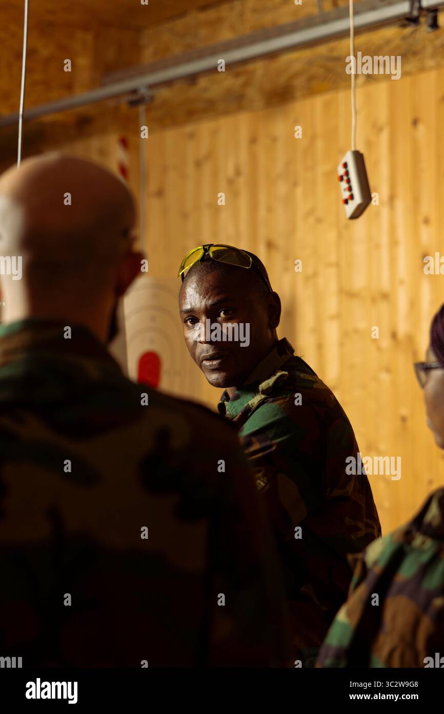 African american soldiers aim hi-res stock photography and images - Alamy