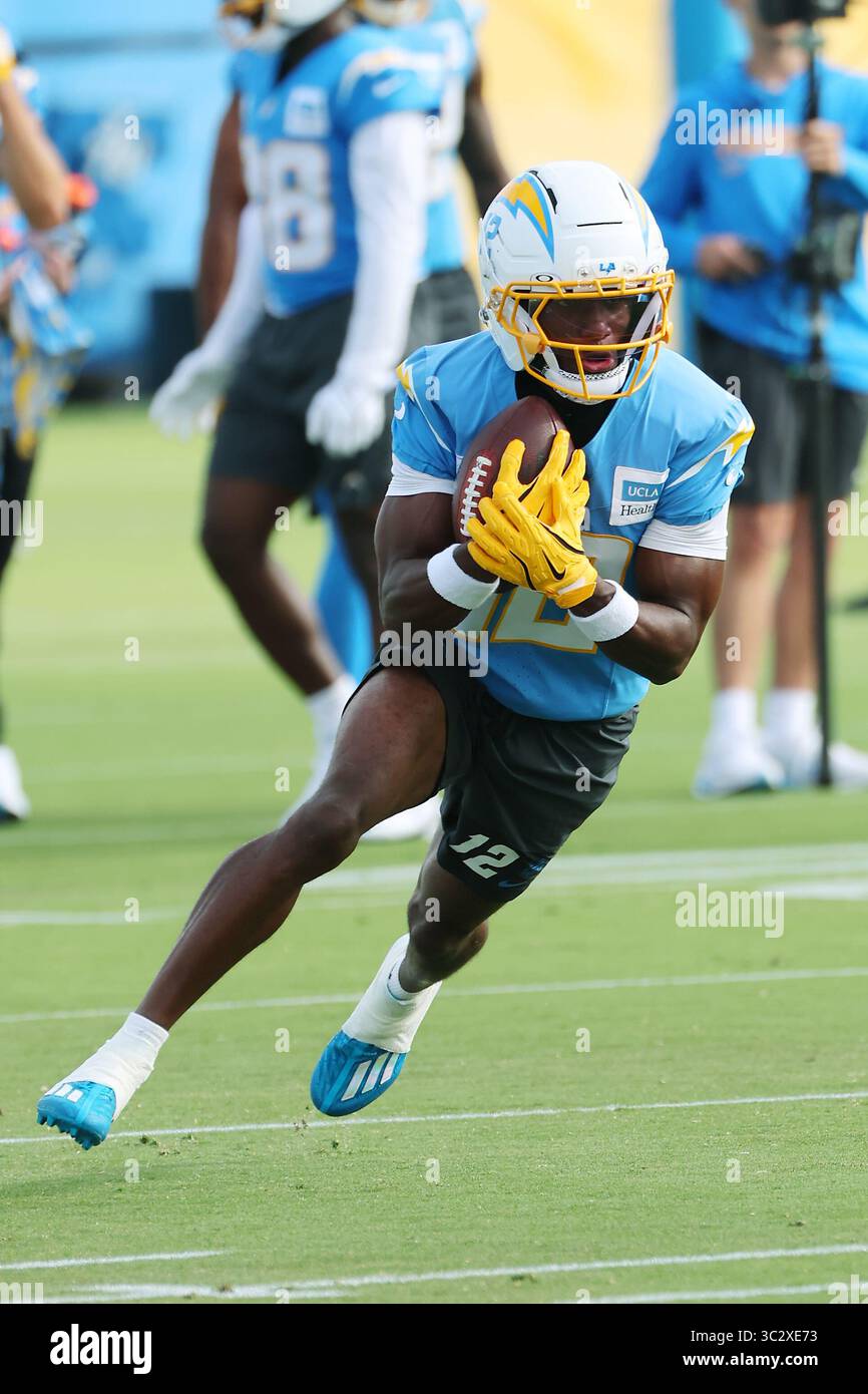 Los Angeles Chargers Derius Davis (12) runs with a reception during ...