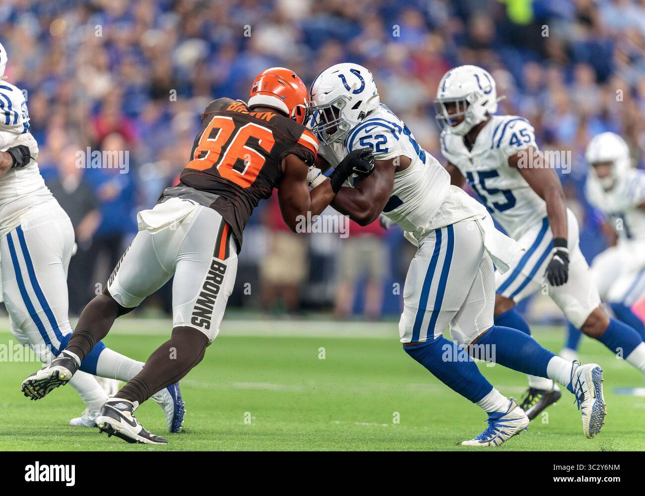 Ben brown nfl hi-res stock photography and images - Alamy