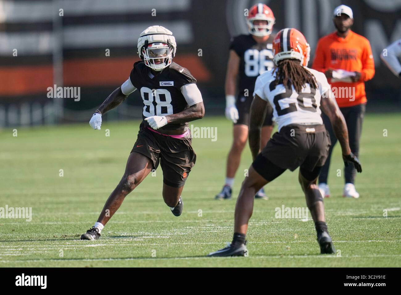Cleveland Browns tight end Harold Fannin Jr. (88) during a practice at ...