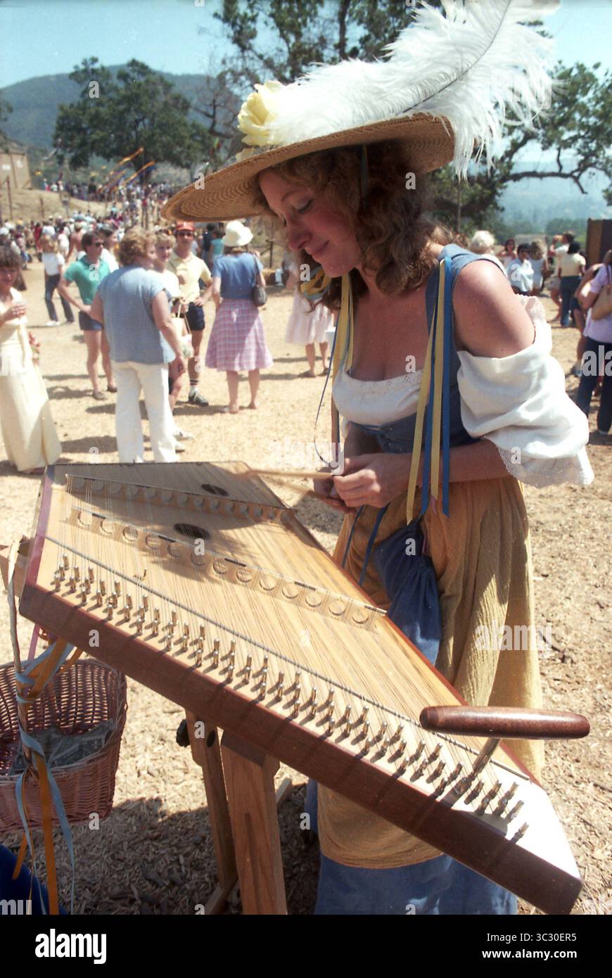 California, USA, approx. 1984. Participant in the Renaissance Fair ...