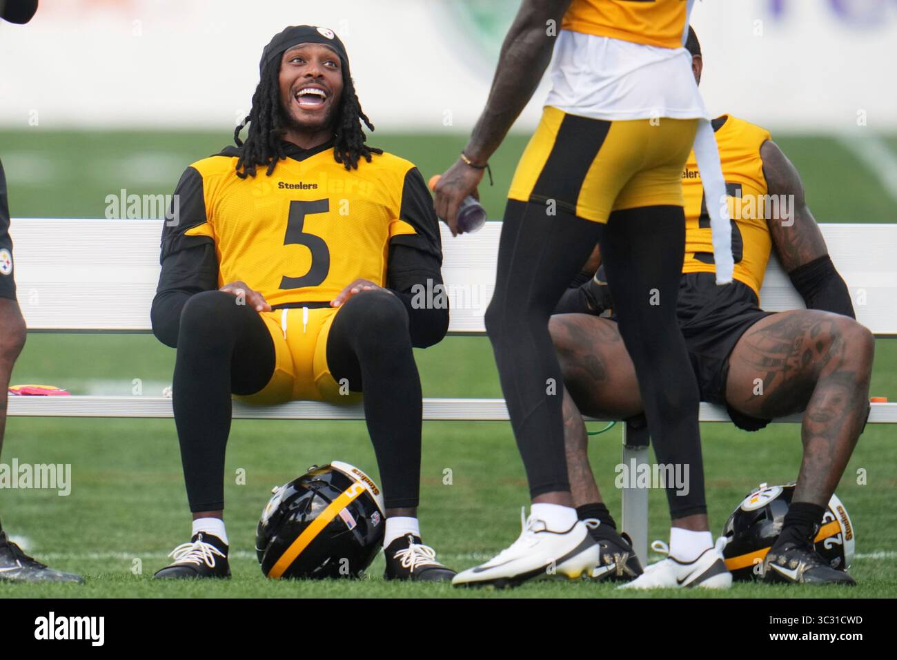 Pittsburgh Steelers cornerback Jalen Ramsey (5) takes a break during ...