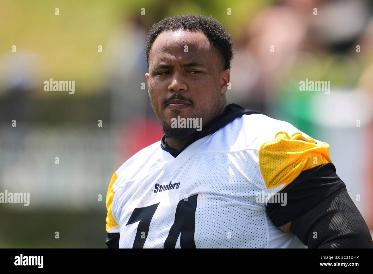 Pittsburgh Steelers offensive lineman Spencer Anderson takes a break ...
