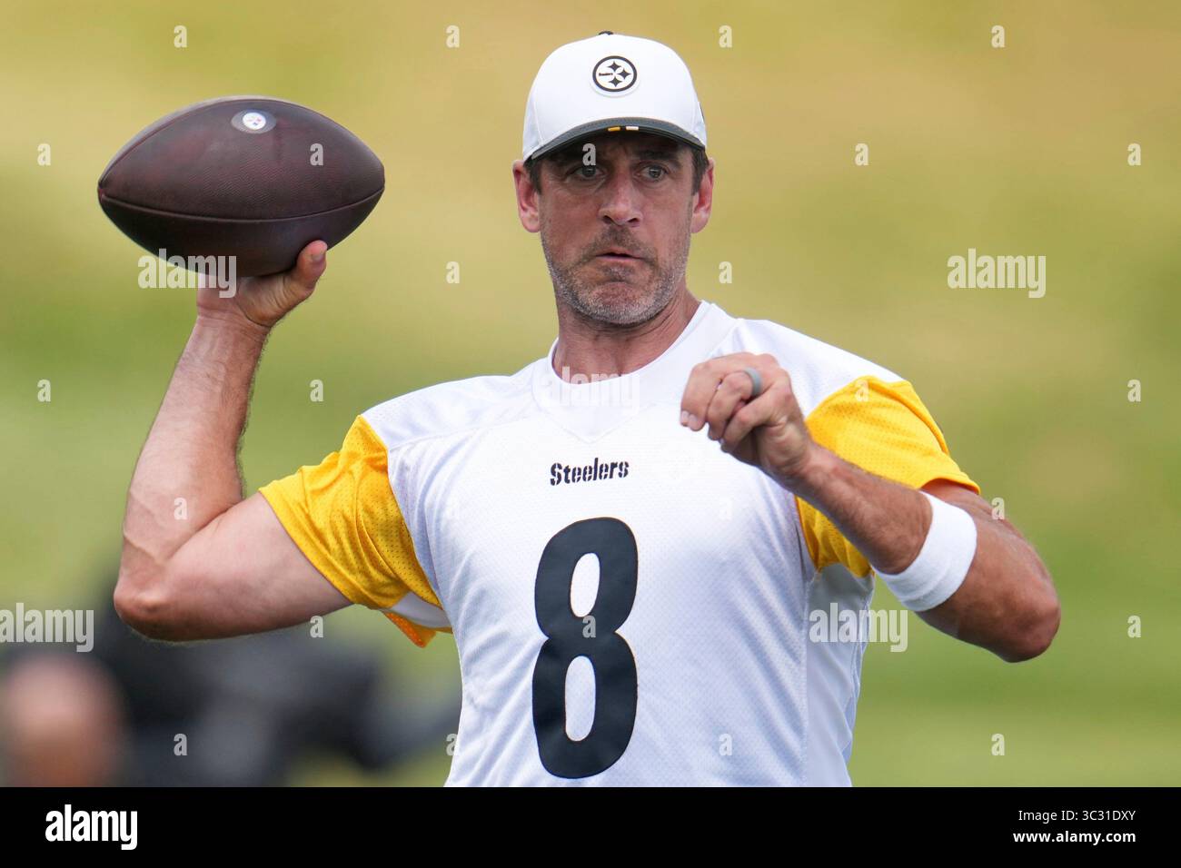 Pittsburgh Steelers quarterback Aaron Rodgers runs a drill during the ...
