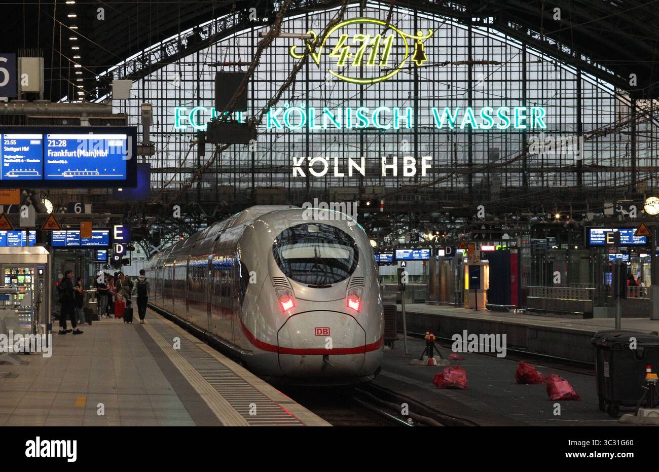 RECORD DATE NOT STATED Ein Intercity-Express ICE der Deutschen Bahn ...
