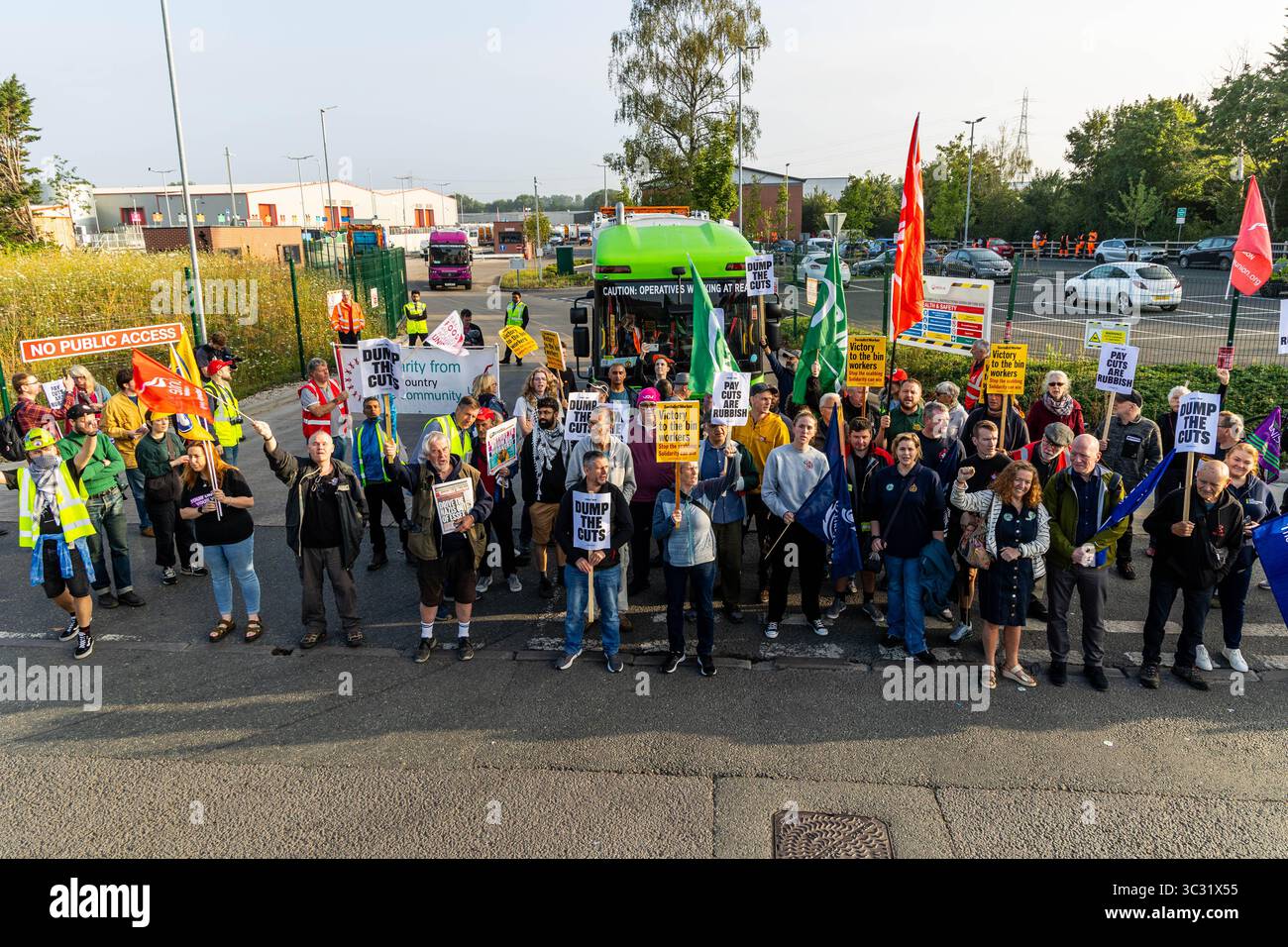 Brum bin strike hi-res stock photography and images - Alamy