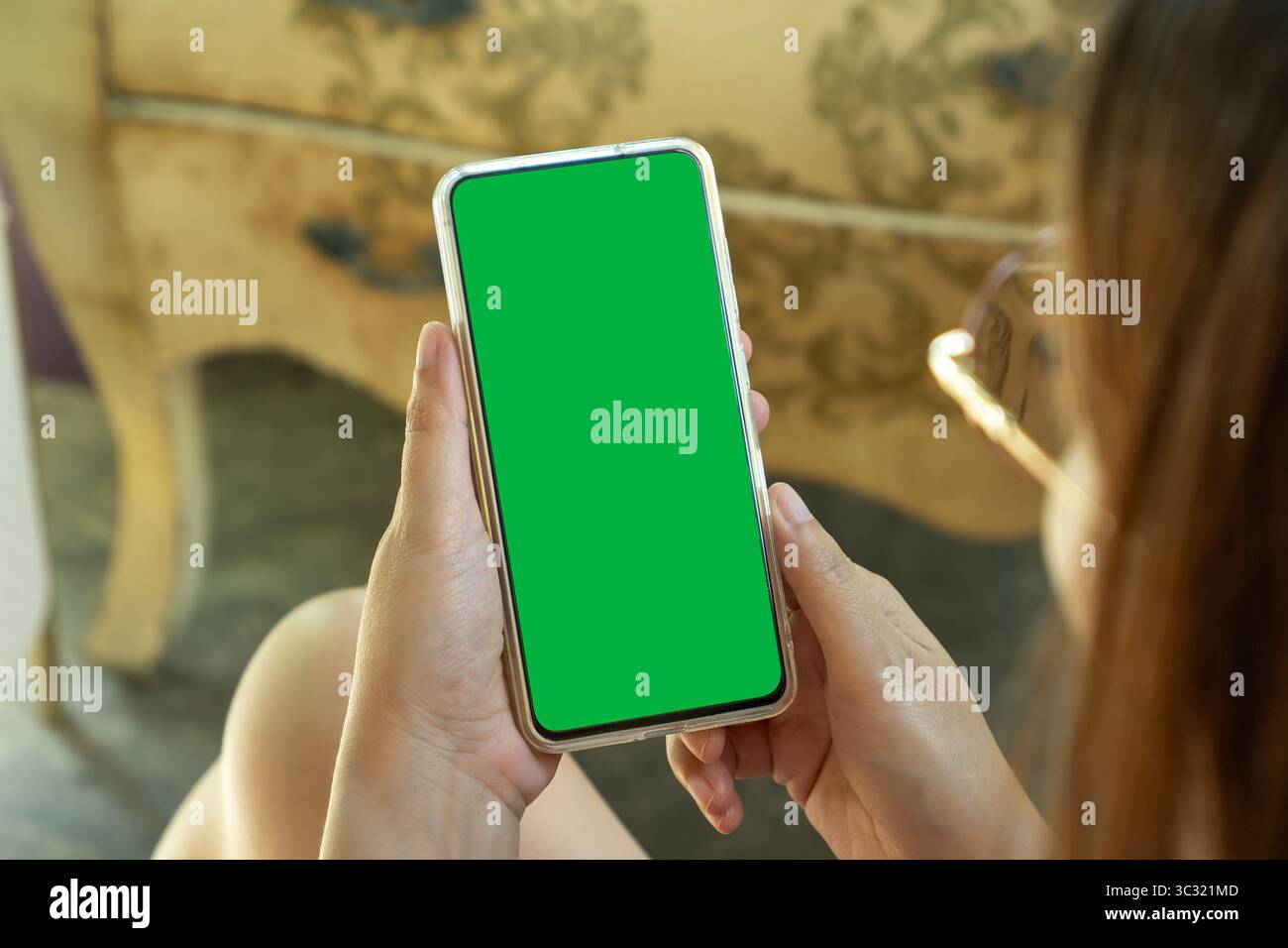 Hand holding template mockup hi-res stock photography and images - Alamy