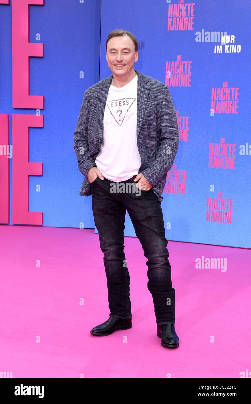 Werner Daehn bei der Deutschlandpremiere von DIE NACKTE KANONE in Berlin am 24.07.2025 ...