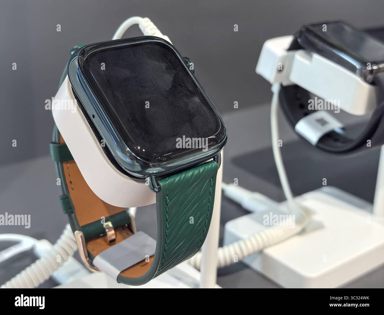 Smartwatch bands hi-res stock photography and images - Alamy