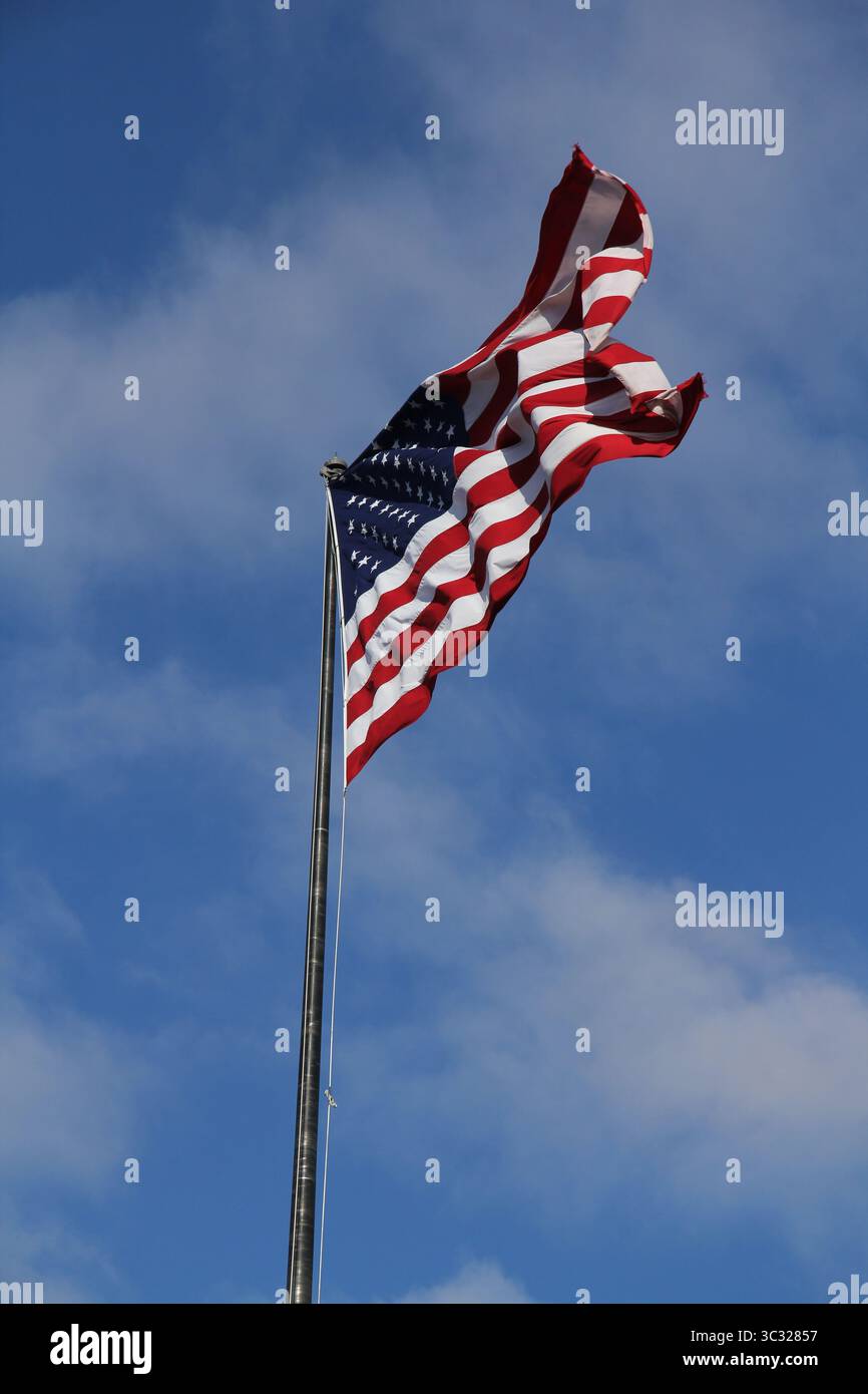 Flag on a flagpole pole hi-res stock photography and images - Alamy