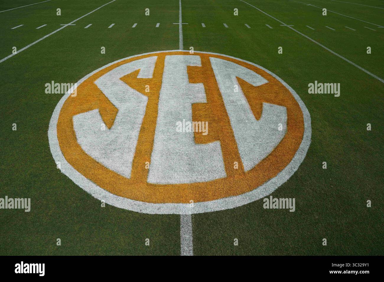 Ncaa logo field hi-res stock photography and images - Alamy