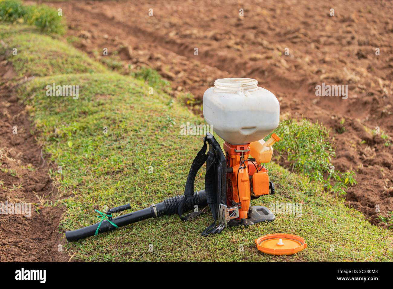 Rice planter machine hi-res stock photography and images - Alamy
