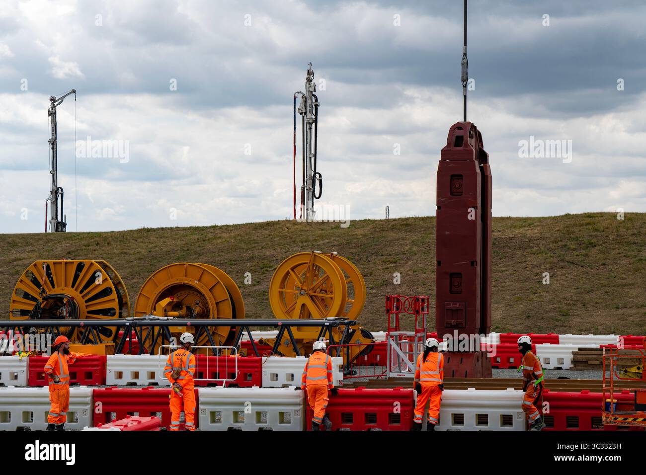 Pilling works hi-res stock photography and images - Alamy