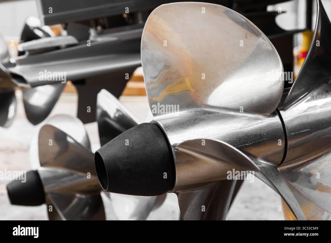 Recreational yachts motor up hi-res stock photography and images - Alamy