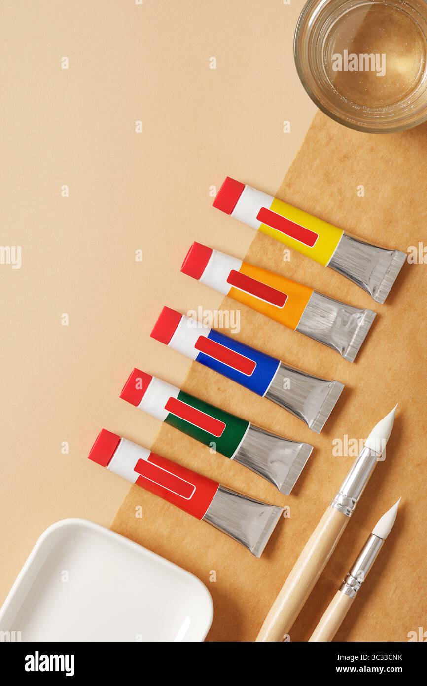 Preparing draw tubes acrylic hi-res stock photography and images - Alamy