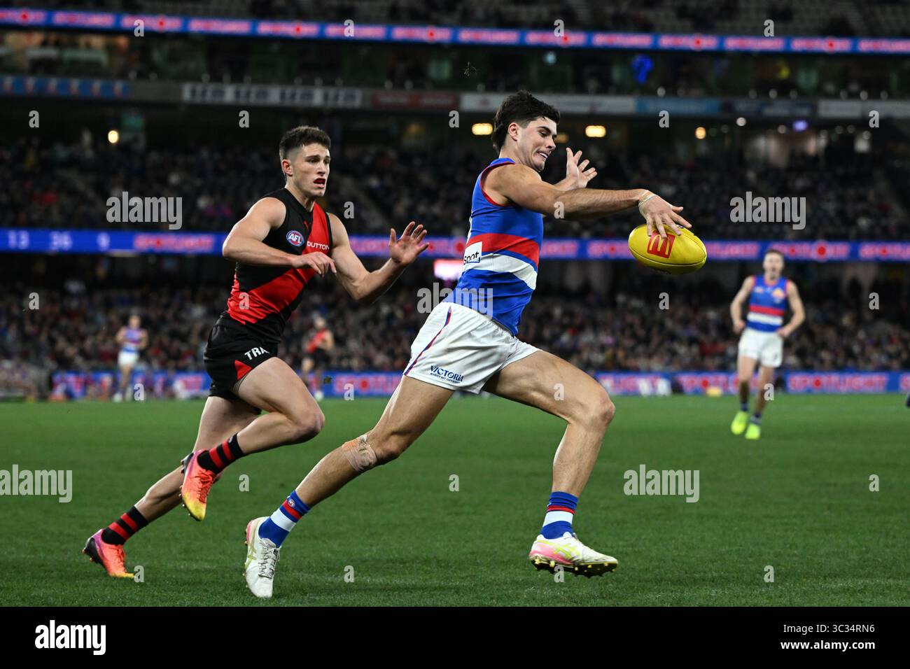 James O'Donell of Western Bulldogs (right) during the AFL Round 20 ...