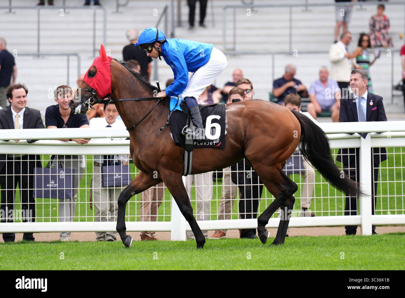 Time To Turn ridden by William Buick goes to post ahead of the Flexjet ...
