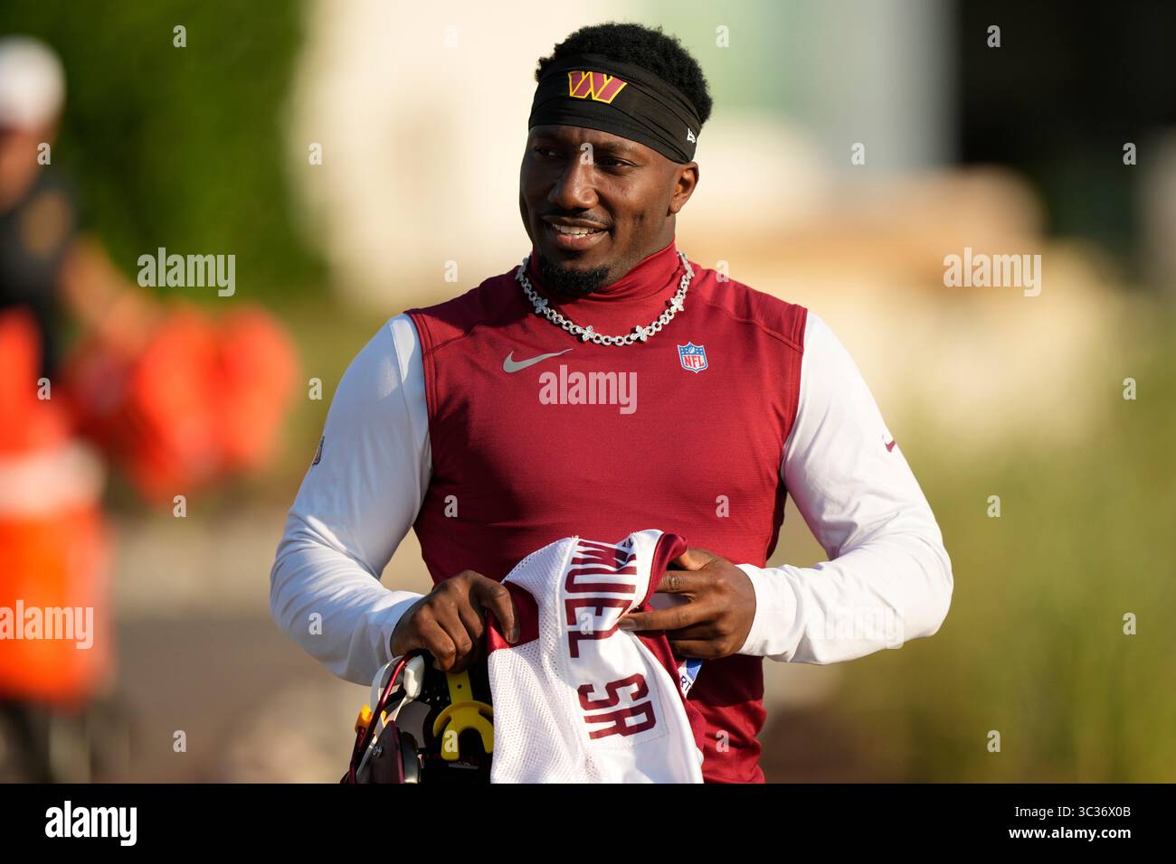 Washington Commanders wide receiver Deebo Samuel Sr. (1) arrives for ...