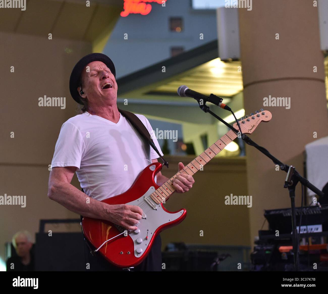 July 23, 2025, Virginia Beach, Virginia, USA: ADRIAN BELEW brings his ...