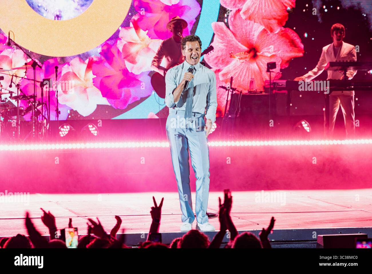 Music Concert - Mika-tour 2025 Mika singing during-Mika Tour 2025- at ...