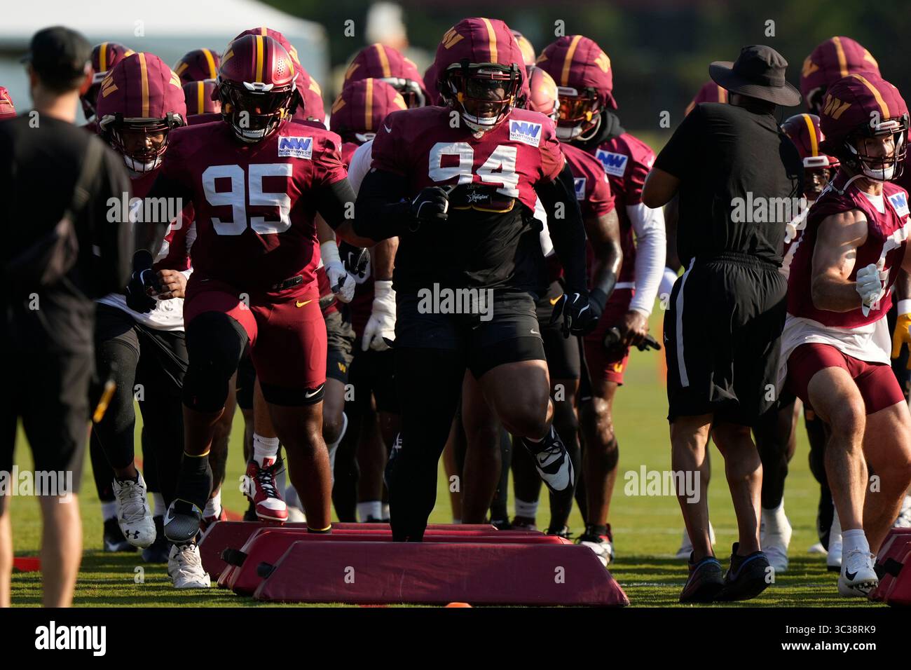 Washington Commanders defensive tackle Daron Payne (94) in action ...