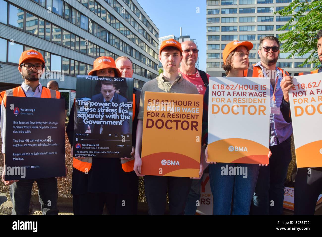 Bma resident doctors hi-res stock photography and images - Alamy