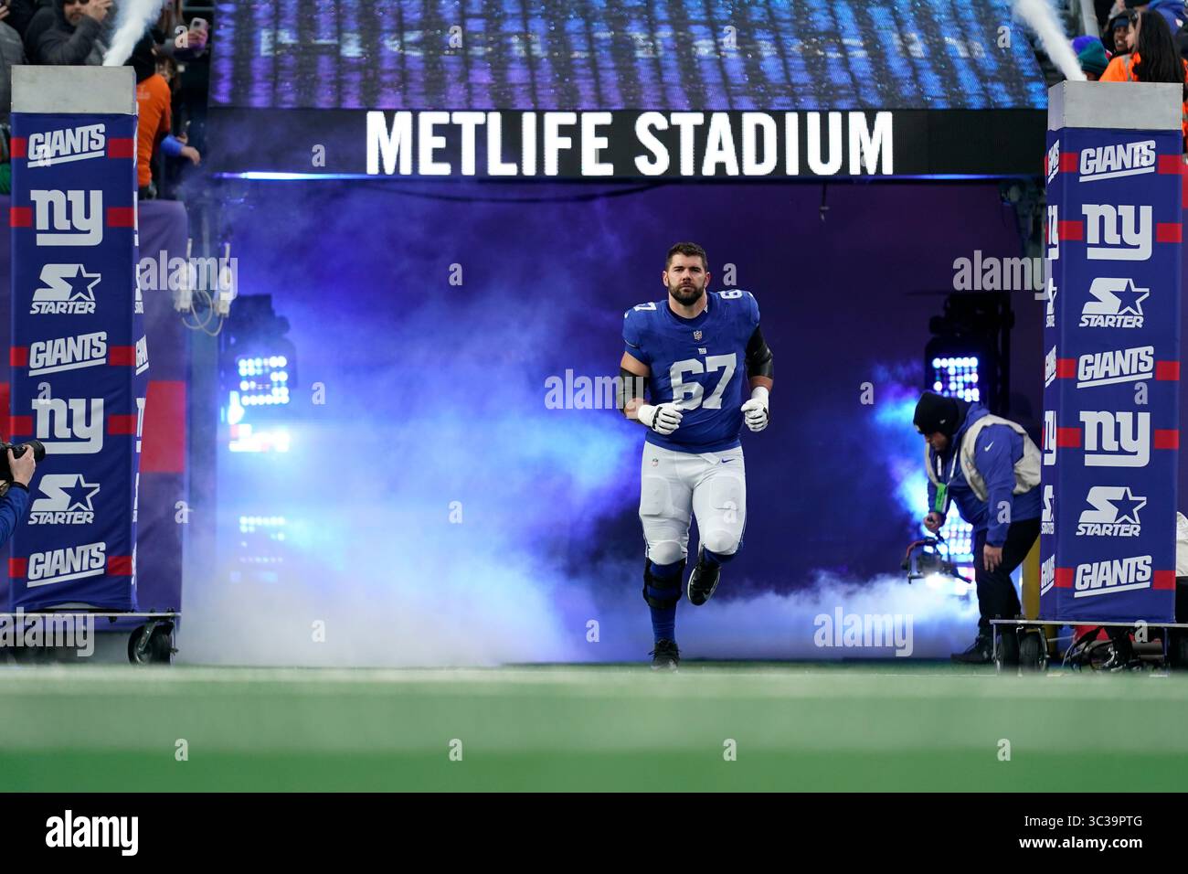 FILE - New York Giants guard Justin Pugh (67) enters the field to play ...