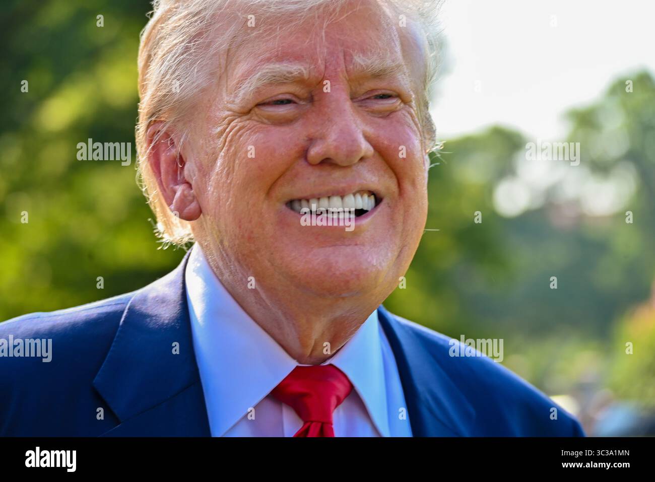 President trump lot say hi-res stock photography and images - Alamy