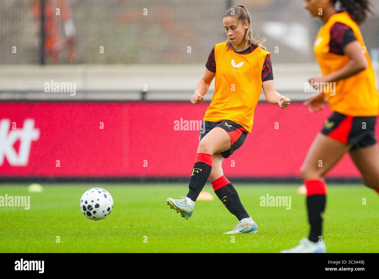 Rotterdam - Lucy Heij of Feyenoord V1 during a friendly match in ...