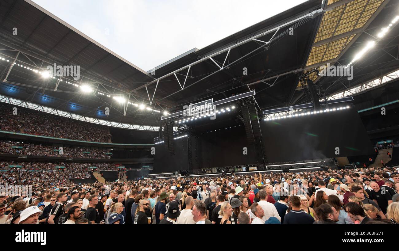 London, United Kingdom. 25th July 2025. Wembley stadium crowd for the ...