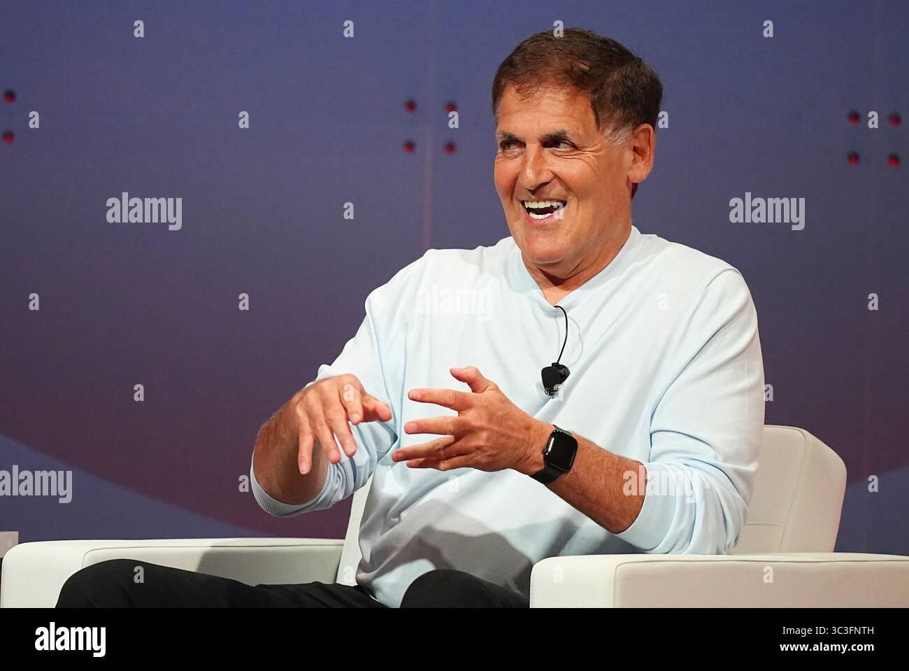 Mark Cuban speaks during the summer meeting of the National Governors ...