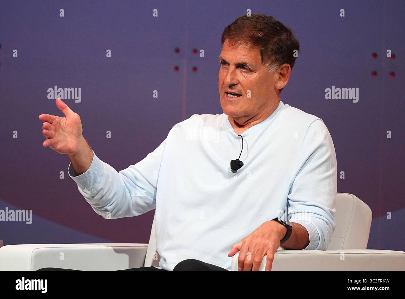 Mark Cuban speaks during the summer meeting of the National Governors ...